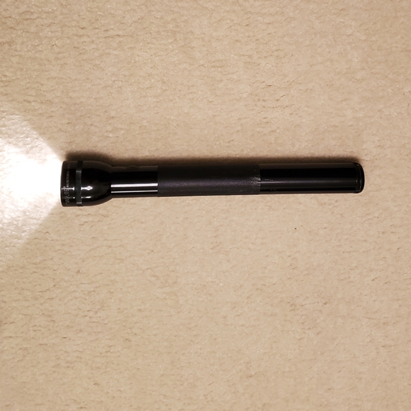 Mag-Lite | Other | Genuine Maglite 5 Black Vintage Working See Pics ...